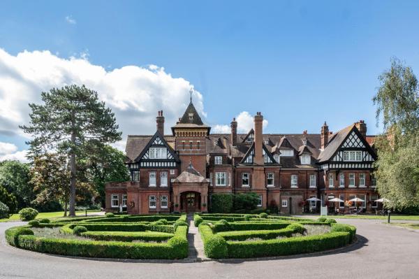 Woodlands Park Hotel - Dorking