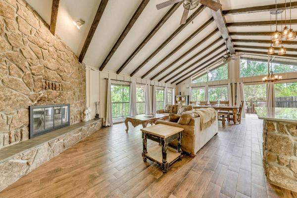 Pet-friendly Ruidoso Escape W/ Spacious Deck! - Ruidoso, NM