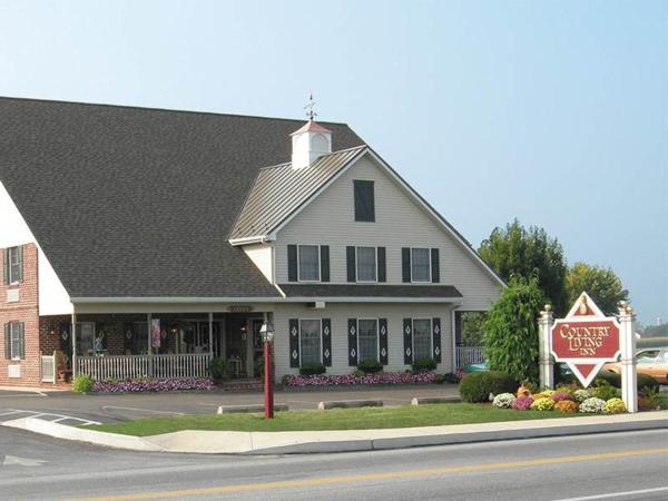Country Living Inn - Strasburg, PA
