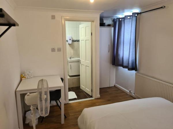 Close To Tower Bridge Central London - 4 Bedroom House - 3 Bathrooms - Free Parking 3 Cars - Sleep 9 - ロンドン