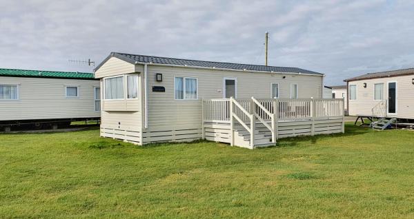 The Burrows Holiday Caravan, Seal Bay - West Sussex