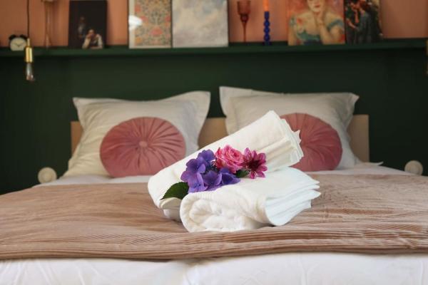 "La Botanique" Gîte De Charme Dans Un Château De Campagne & Spa - Valognes