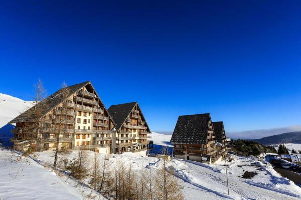 Appartement Hauteurs Super Besse - 4 Personnes -Piscine & Garage - Chambon-sur-Lac