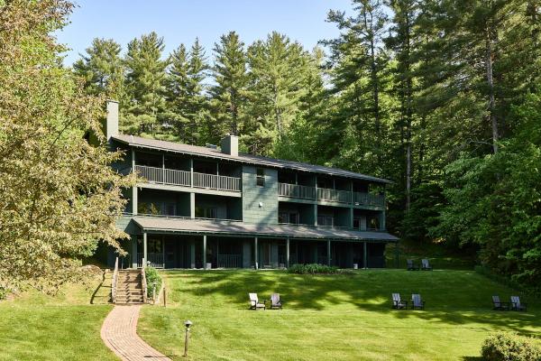 Bluebird Cady Hill Lodge - Stowe, VT