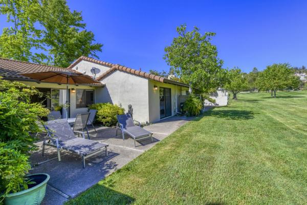 16 Fairways Condo - Napa, CA