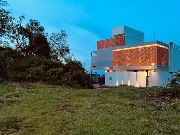 Golden Creeper, Luxe Villa - Kodaikanal