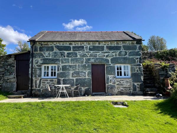 Gelli Bach At Gelli Las - Harlech
