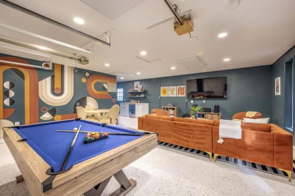 Oceanfront Family Retreat - Coupeville, WA