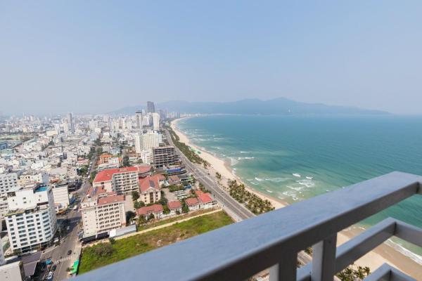 Gia Hung Apartment House My Khe Beach - Da Nang
