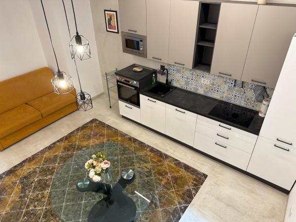 Dal Console - Piazza Bellini - Napoli - Naples