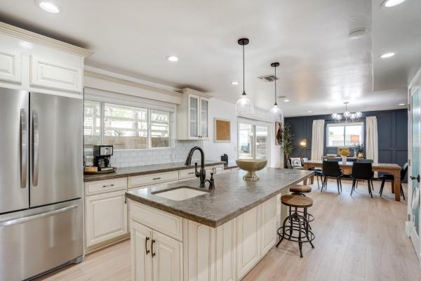 Chic Santa Paula Home W/ Mountain & City Views! - Santa Paula, CA