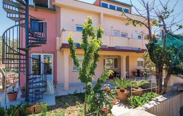 Apartment Olive House Rab - Banjol
