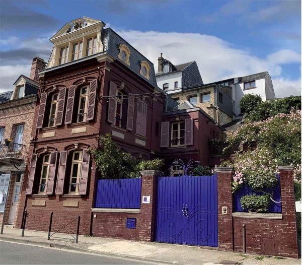 Purple House - Le Crotoy