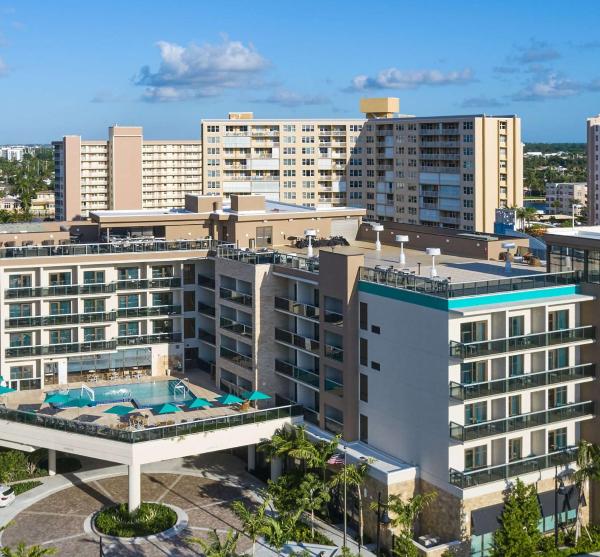 Tru By Hilton Pompano Beach Pier - Lauderdale-by-the-Sea, FL