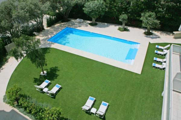 Corina Suites & Apartments - Limasol