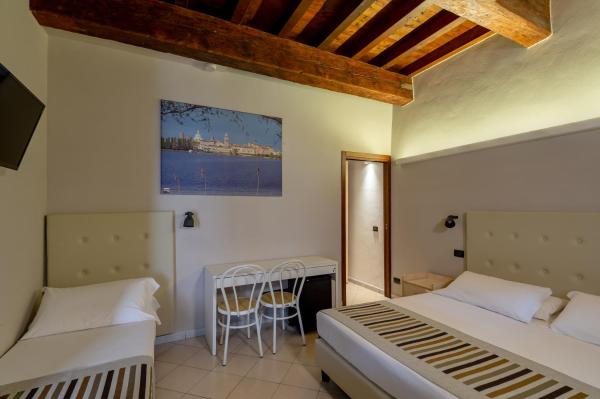 Hotel Mantegna Stazione - Mantua