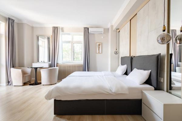 Piccolo Mondo By Citybookings - Bucharest