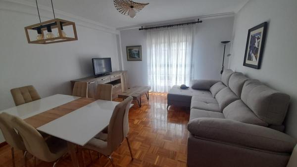 Apartamento En Candas Con Garaje - Carreño