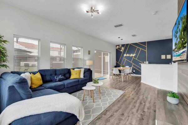 Remarkable Cozy 4bed-3ba Townhouse - Kissimmee