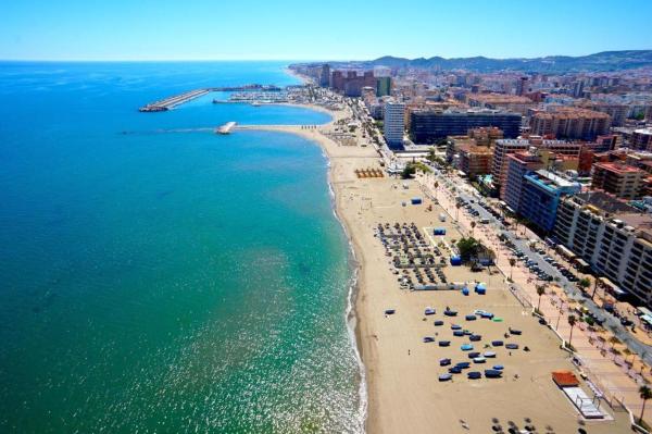 Fuengirola Beach And Holidays - Fuengirola