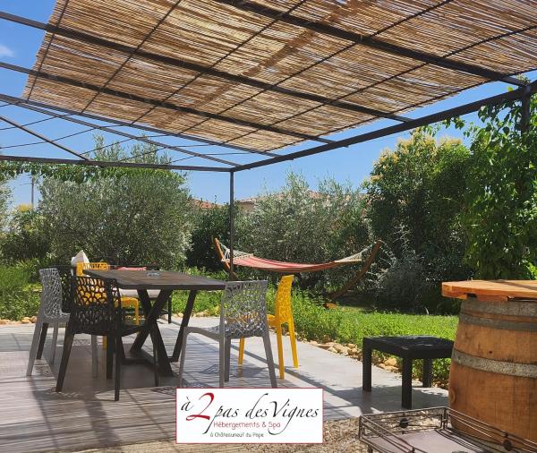 A 2 Pas Des Vignes, Hébergements Et Spa, Maison Numéro 6, à Châteauneuf Du Pape - Châteauneuf-du-Pape