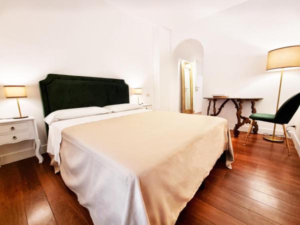 Charme & Chic San Giacomo - Monti