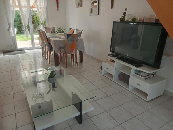 Maison De Vacances Avec Terrasse Couverte Pour 6 Près Des Plages Et Commodités - Douarnenez