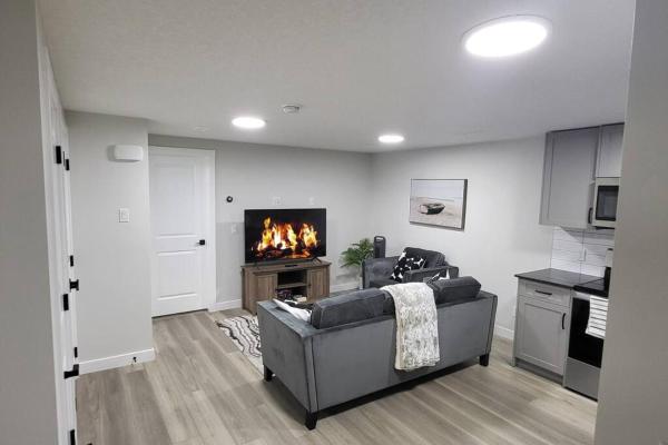 Serene Haven - 1 Bedroom Apartment. - Calgary