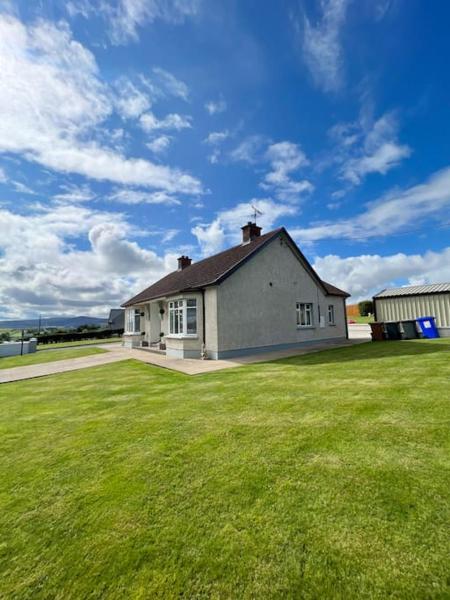 The Myles' Self-catering Cottage - 4 Stars - County Donegal, Ireland