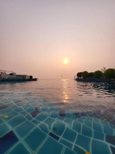 The Patio Condo Bang Saen - Ko Sichang District