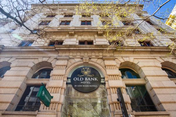 Old Bank Hotel - Lion Roars Hotels & Lodges - Camps Bay