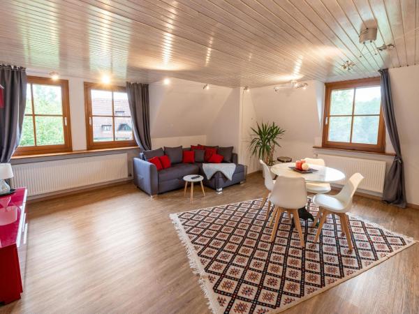 Elegante Ferienwohnung Mit Außenpool Schwarzwald - Schopfheim