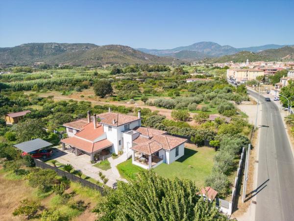 The White Villa - Girasole
