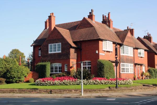 Charming 1800s Port Sunlight Worker's Cottage - Wirral