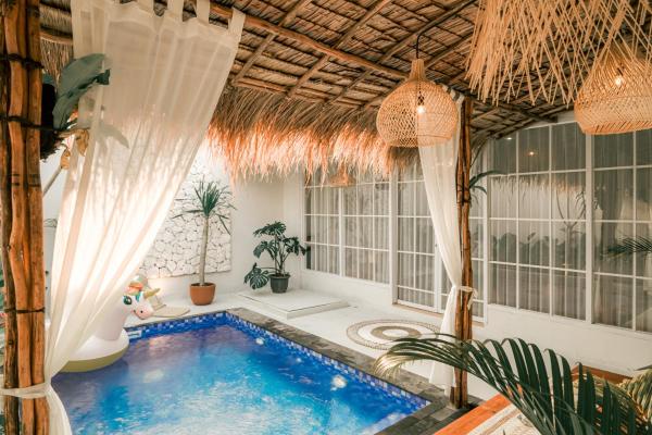 Demoska Villa Jogja With Privatepool - Yogyakarta