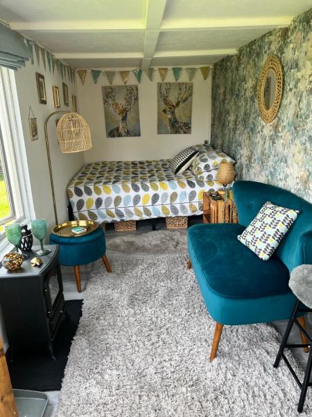 Bothy Hut - Hertfordshire