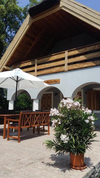 Balaton Rustic Guesthouse - Szigliget