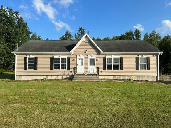 Hidden Oasis, Duplex A. Close To Almost Everything - Maine