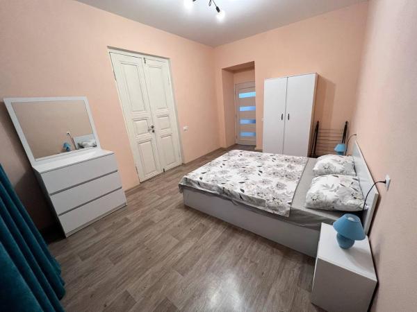 The Heart Of Mtatsminda - 트빌리시