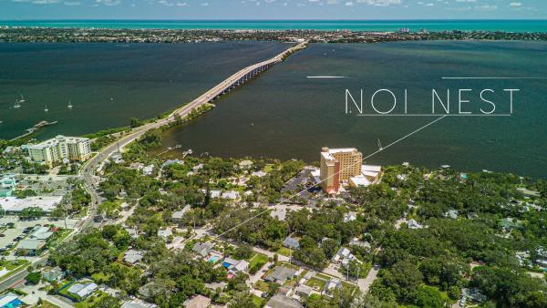 Noi Nest Home + Pool + Suites - Melbourne Beach, FL