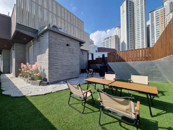 The Van Stay - Busan