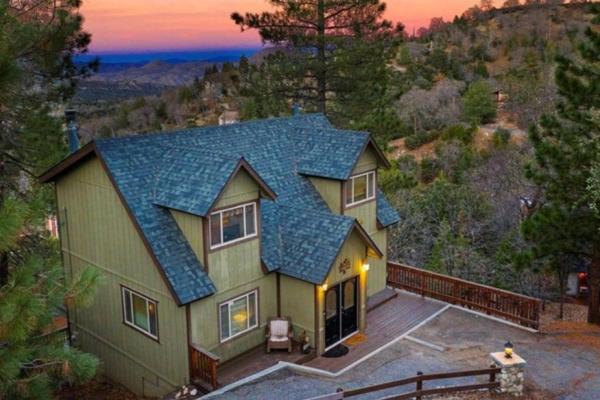 Panoramic Views At Deer Crest Lodge - Lake Arrowhead