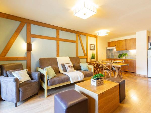 Appartement 10 Pers Avec Piscine, Sauna Et Parking En Centre-ville De Saint-lary-soulan - Fr-1-296-394 - Saint-Lary-Soulan