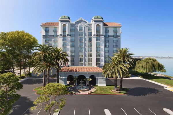 Embassy Suites San Francisco Airport - Waterfront - Belmont, CA
