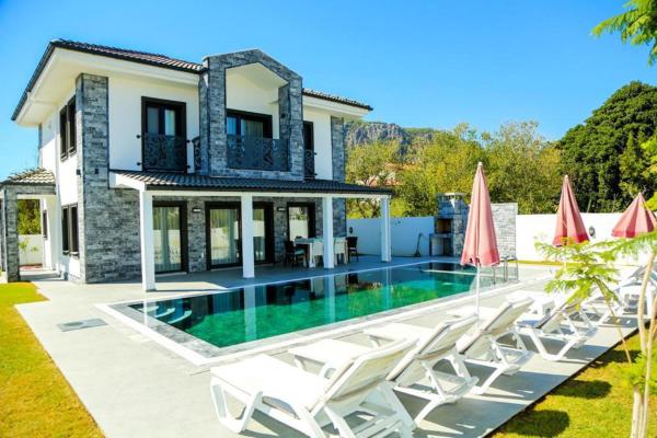 Luxurious Dalyan Villa Emirhan With 4 Bedrooms - Dalyan