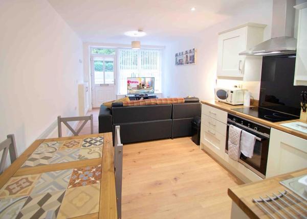 Newly Refurbished Flat, 1 Min From Galgorm Resort - Ballymena
