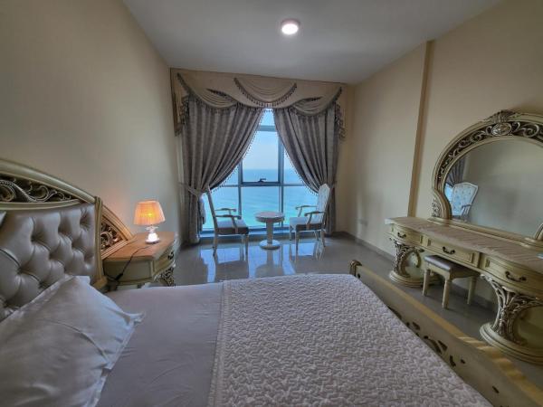 Beachfront Holiday Homes - Sharjah