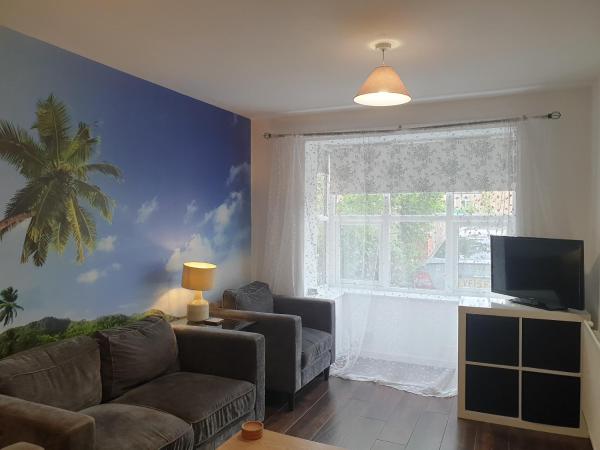 Brumstay Uk - 4 Bedrooms House With Garden, Parking And Fibre Broadband With Speed Upto 250mbps - Birmingham