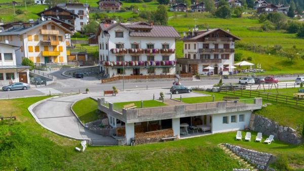 Hotel Serena - Tre Cime Views - Santo Stefano di Cadore