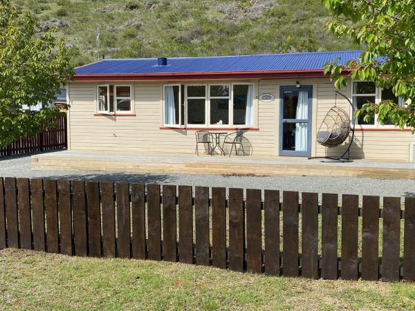 Cosy 1960's Kiwi Holiday House - Omarama
